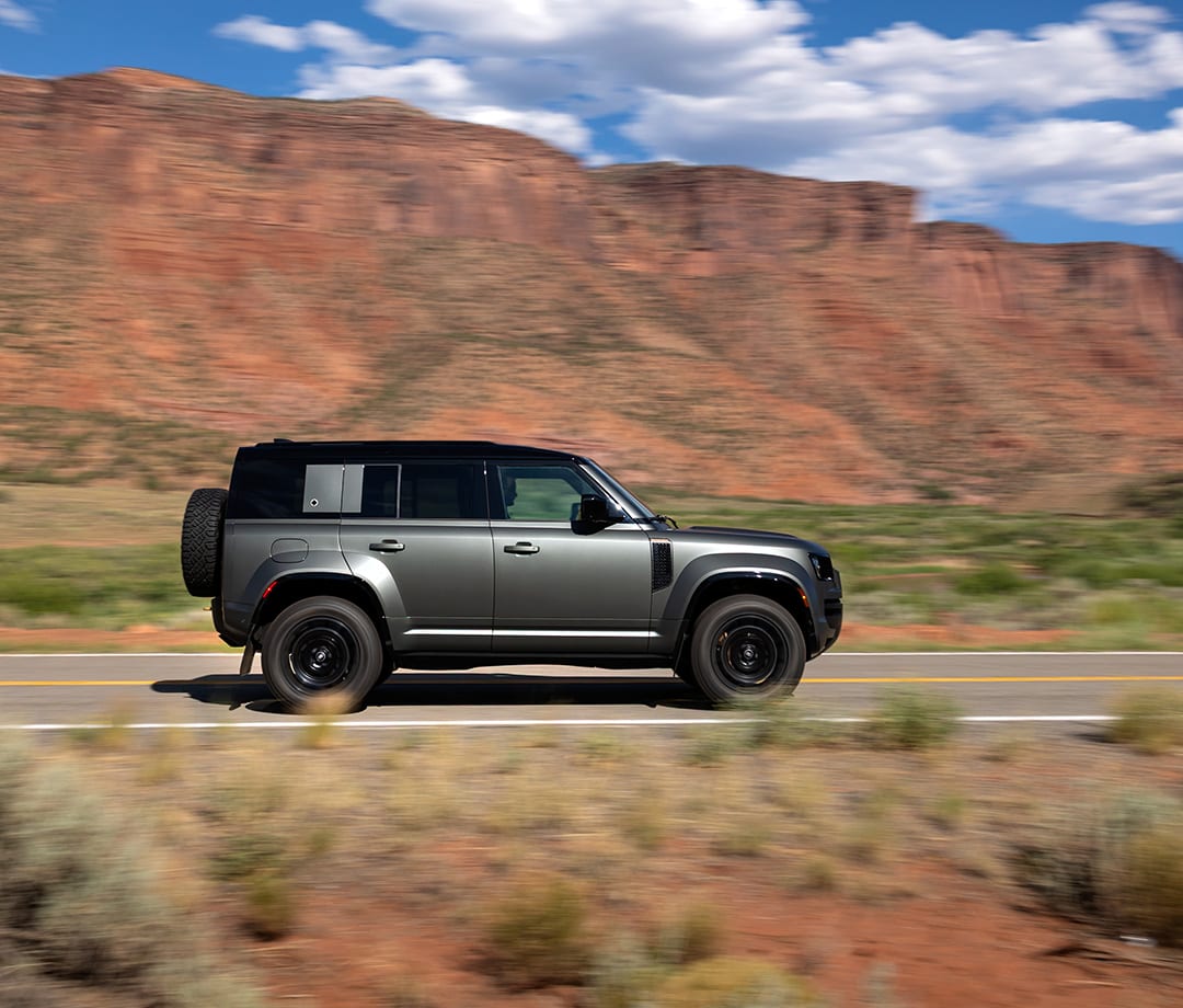 2026 Land Rover OCTA Defender SUV Review - Men's Journal