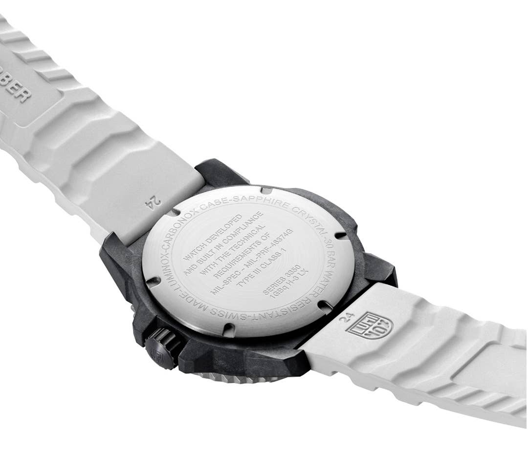 New Luminox Mil-Spec 3359 Dive Watch - Men's Journal