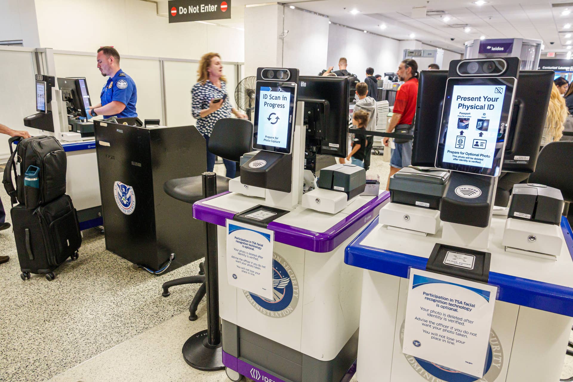 TSA Set to Test Major Changes at 3 Prominent U.S. Airports - Men's Journal