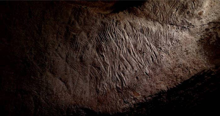 Preserved Handprints Track Human Movements Thousands of Years Ago - Men ...
