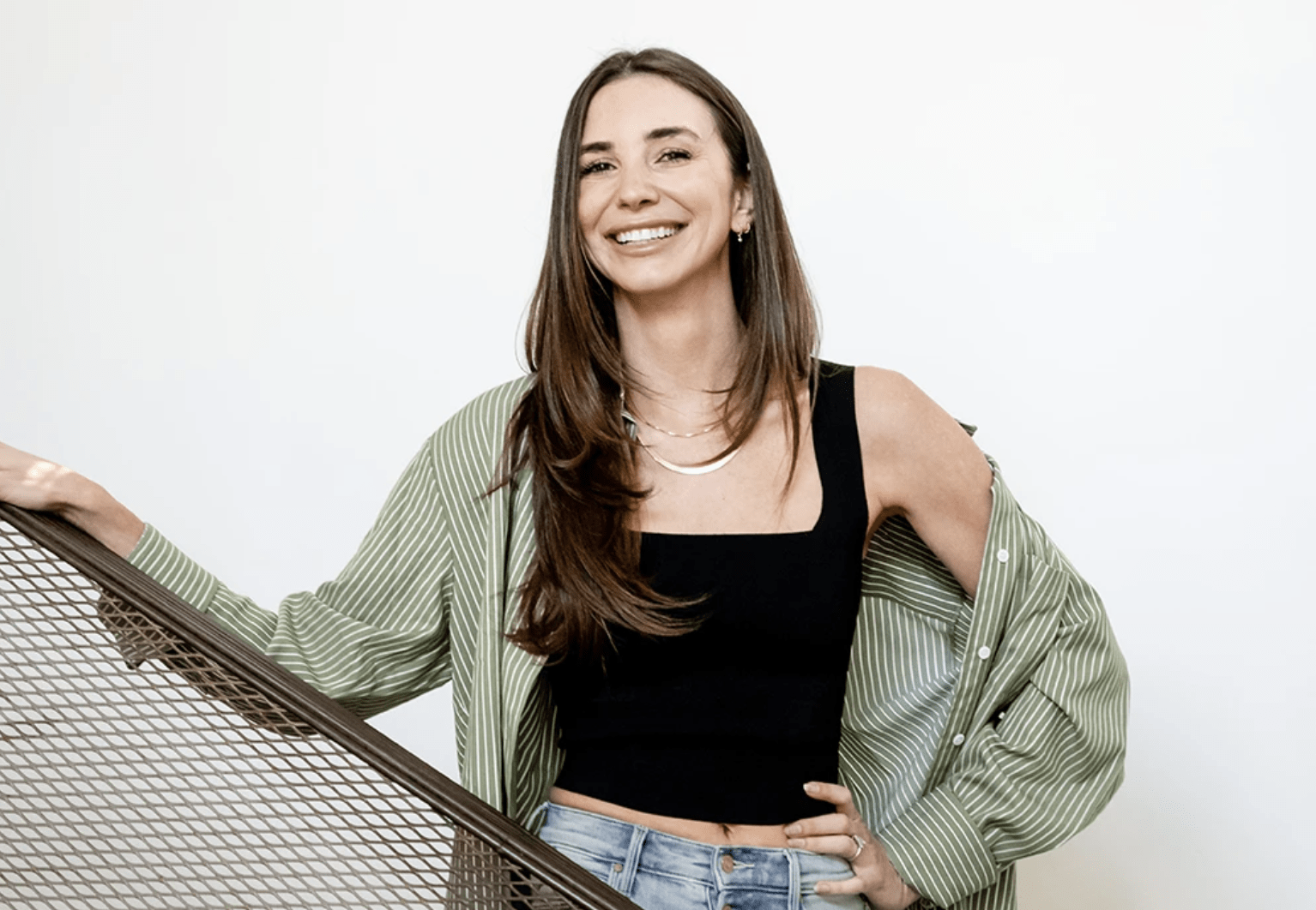 Professional Dating Coach Has 2-Word Message for All Single Men This ...