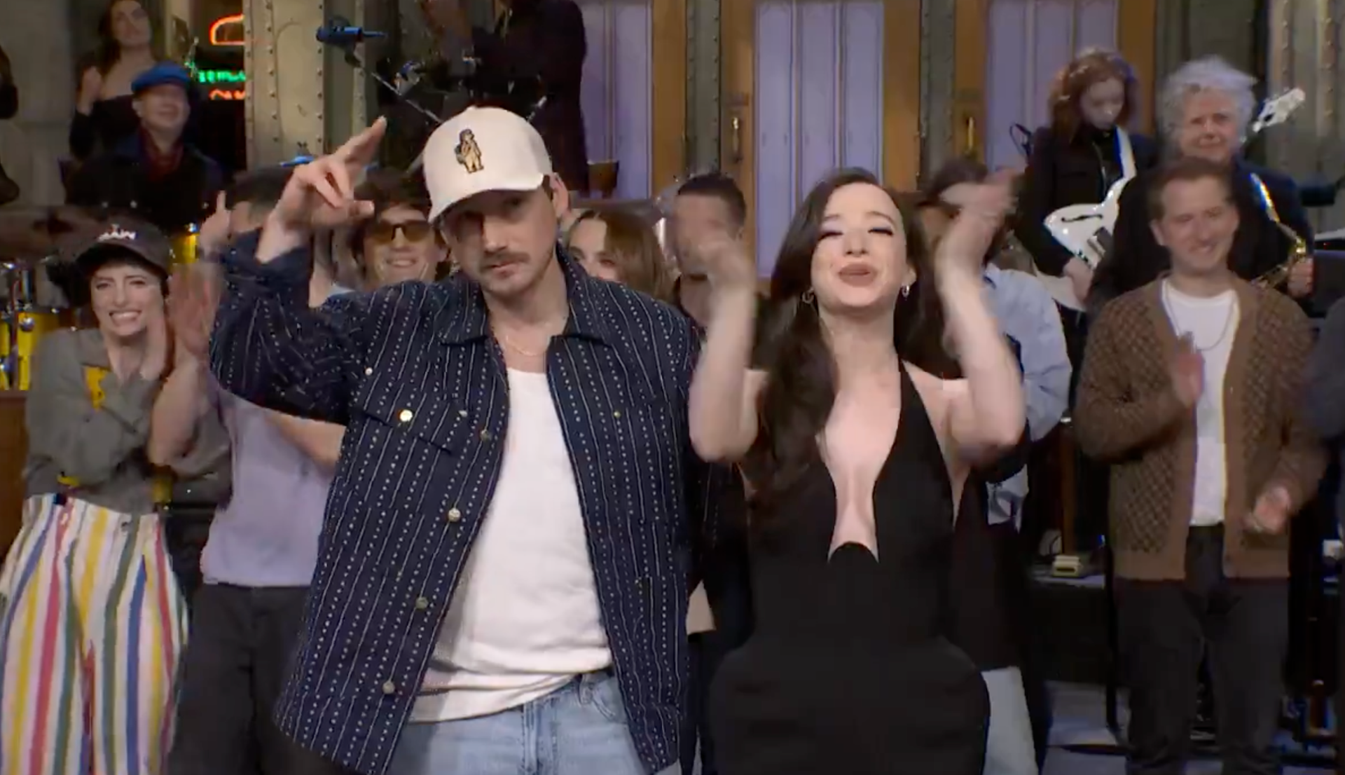 Lip Reader Reveals What Morgan Wallen Said Before Leaving 'SNL' Stage ...