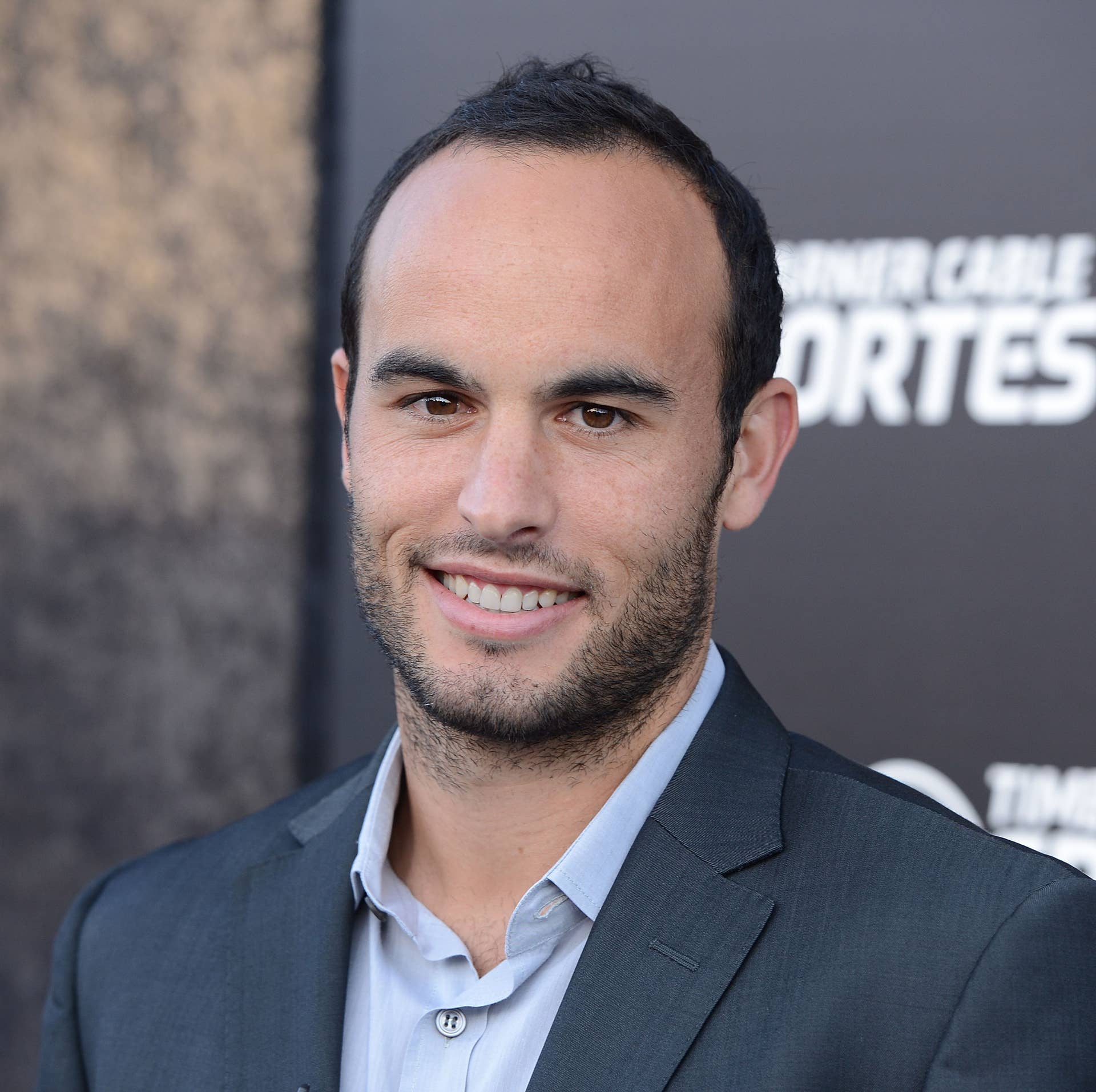 Landon Donovan Debuts Hairpiece and Looks Unrecognizable - Men's Journal