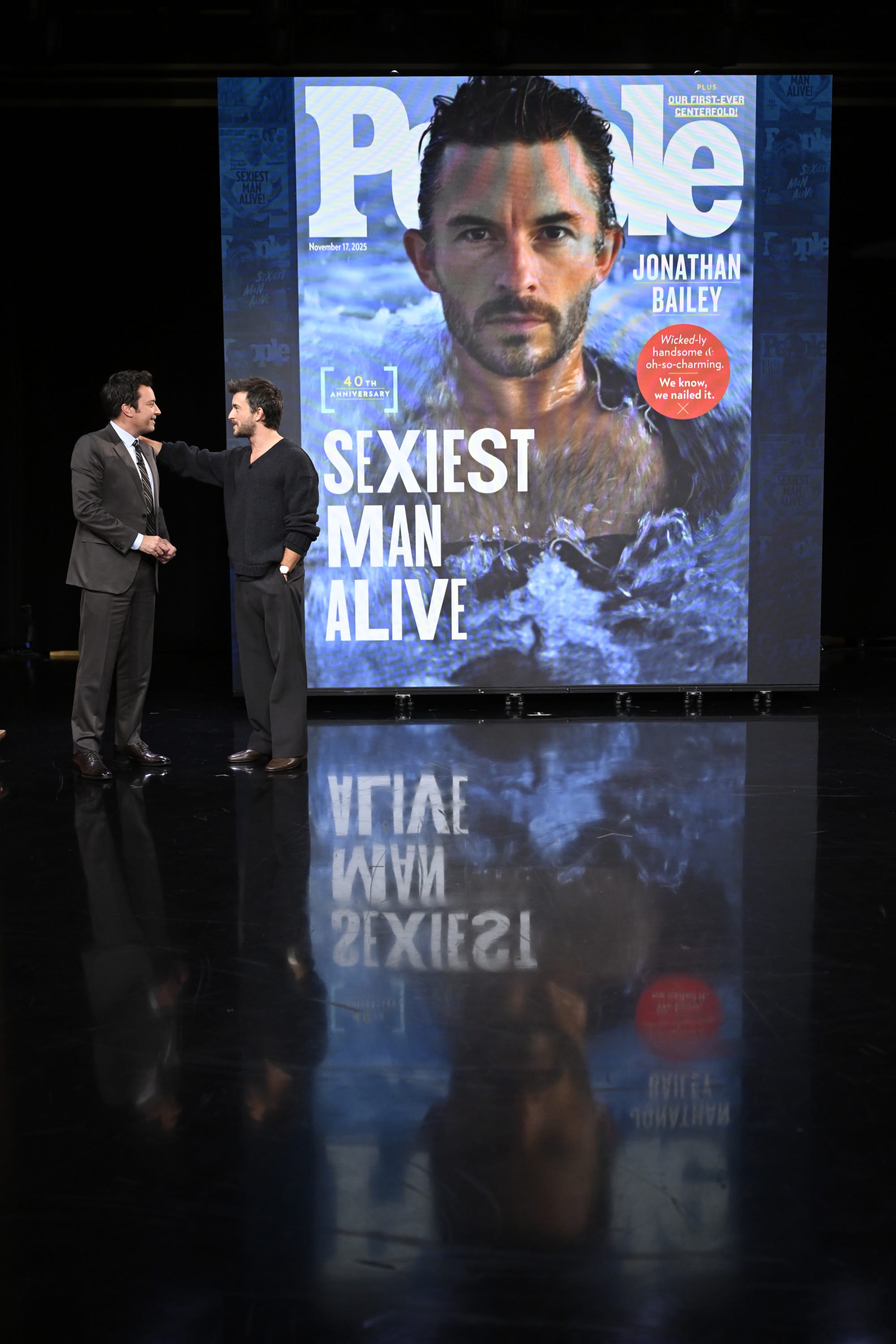 Jonathan Bailey Reacts to 'Absurd' Sexiest Man Alive Decision - Men's ...