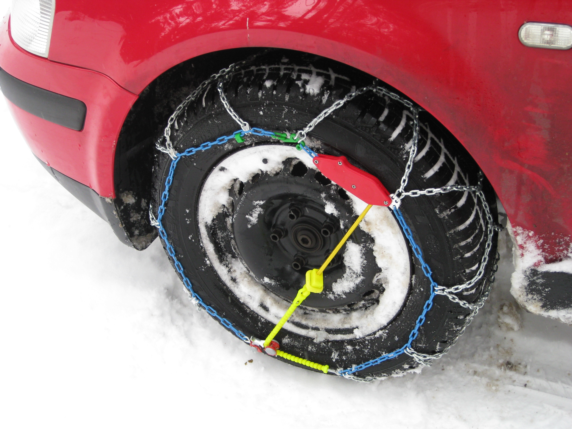 Colorado Winter Tire Law: What You Need Before a Ski Trip - Men's Journal