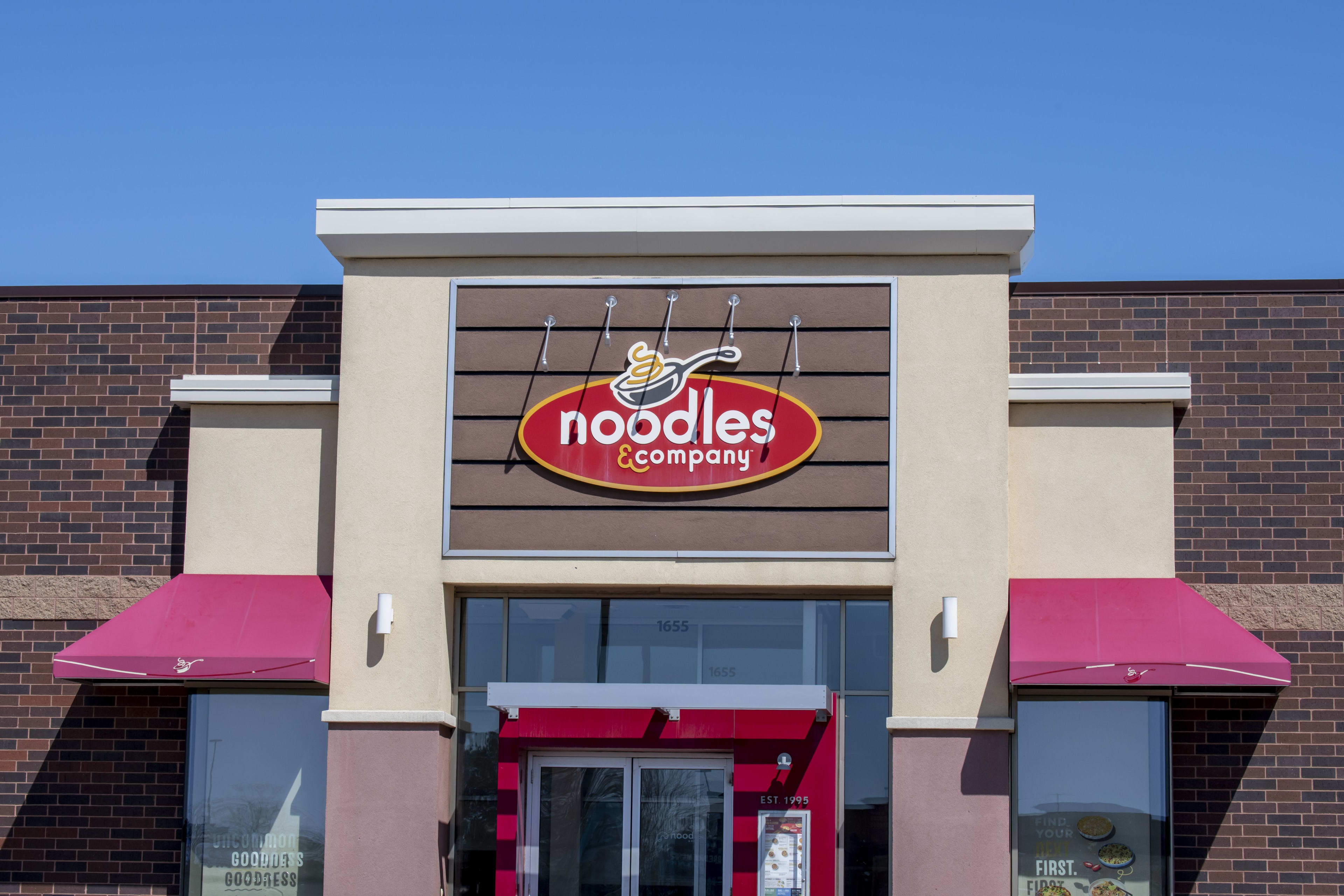 Beloved Restaurant Chain To Close up to 35 U.S. Locations in 2026 - Men ...