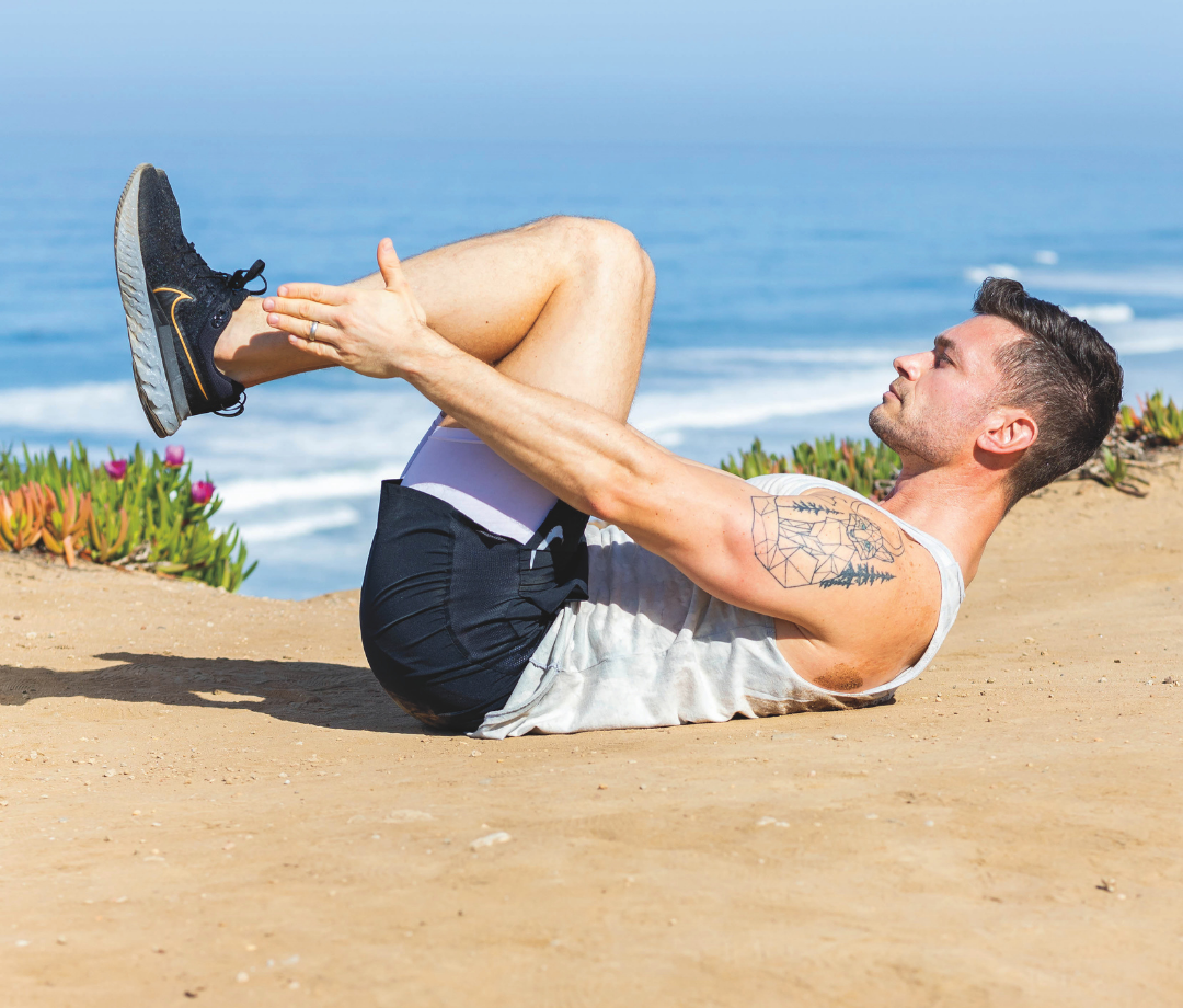 Top Trainer Shares 9-Minute Core Workout to Build Ripped Abs - Men's ...