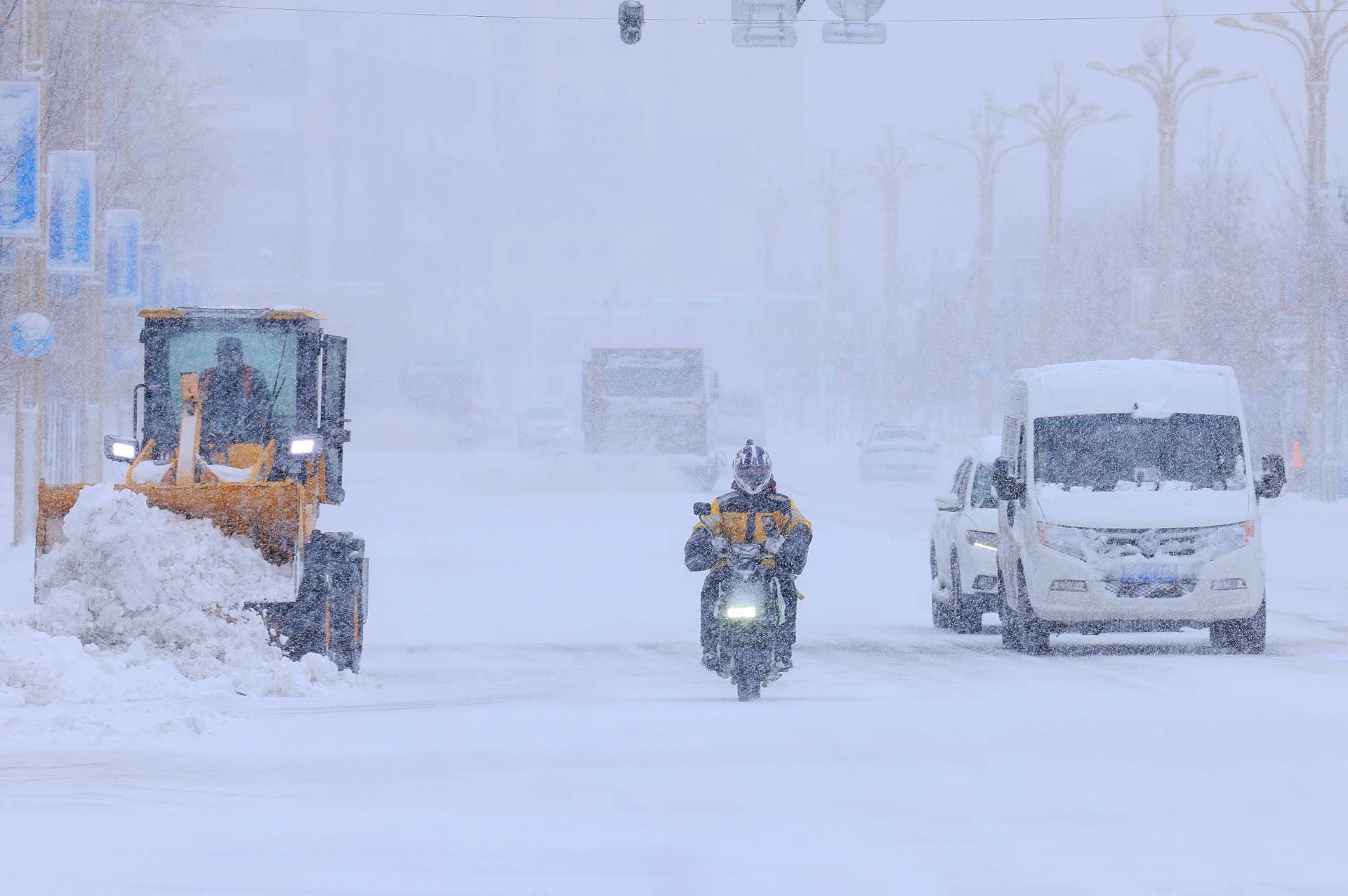 95 MPH Winds 20 Inches Snow Brutal Winter Storm Warnings Multiple ...