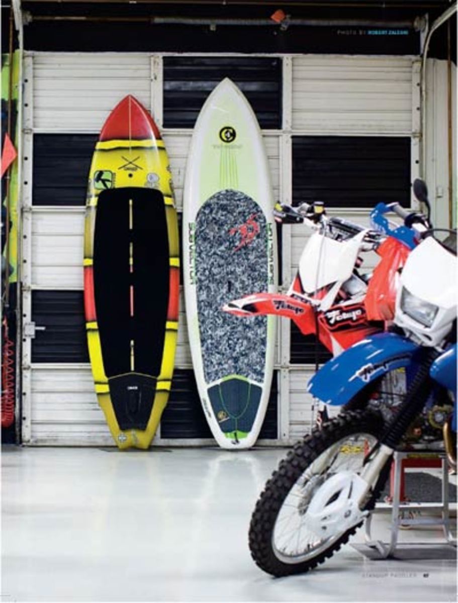 infinity surfboards carver - c4 waterman sub-vector - Men's Journal
