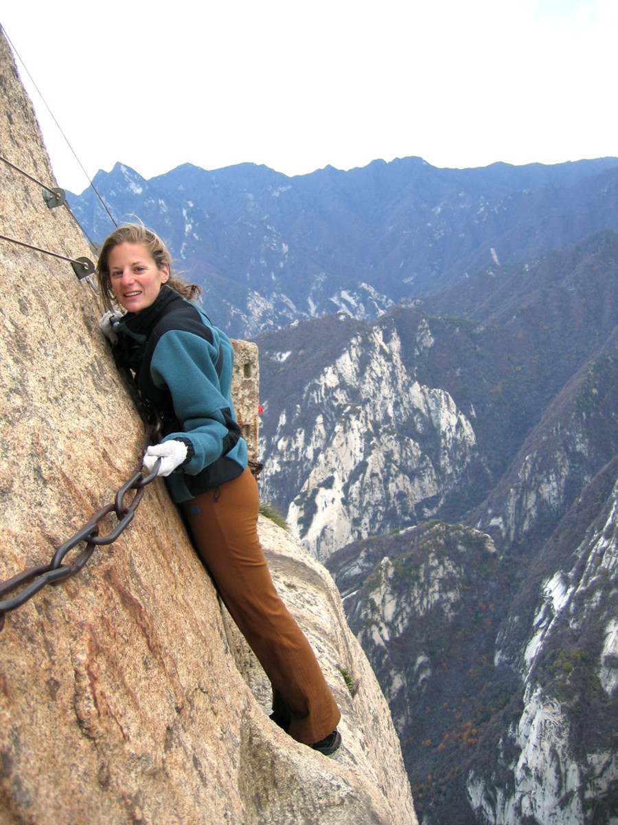 5 of the world’s most dangerous hiking trails | Men's Journal