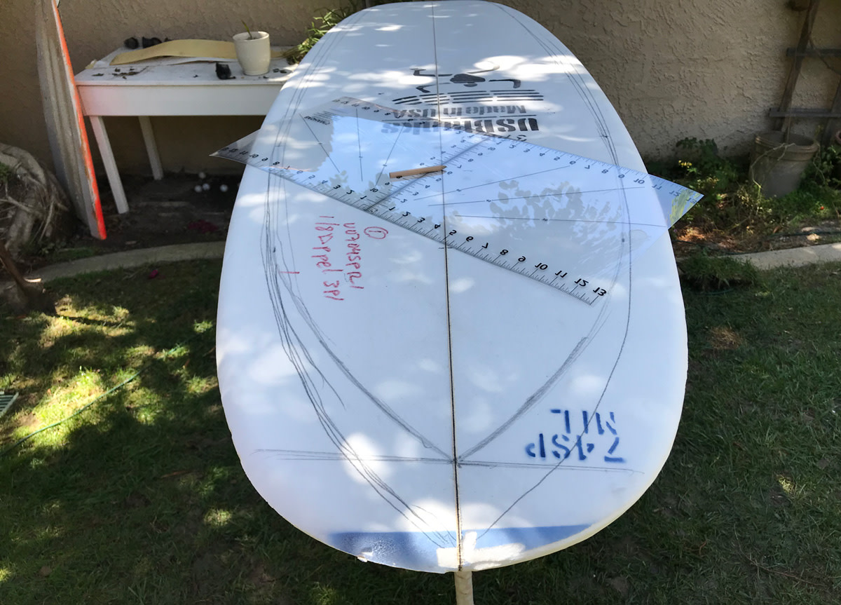 Je eigen surfplank vormgeven: Het is makkelijker en goedkoper dan je ...