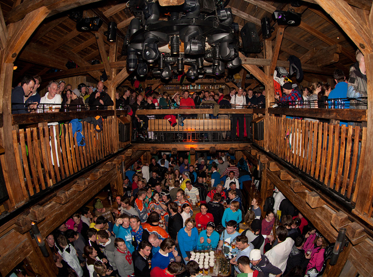 The 10 Best Ski-In, Ski-Out Bars in the World for the Wildest Après-ski