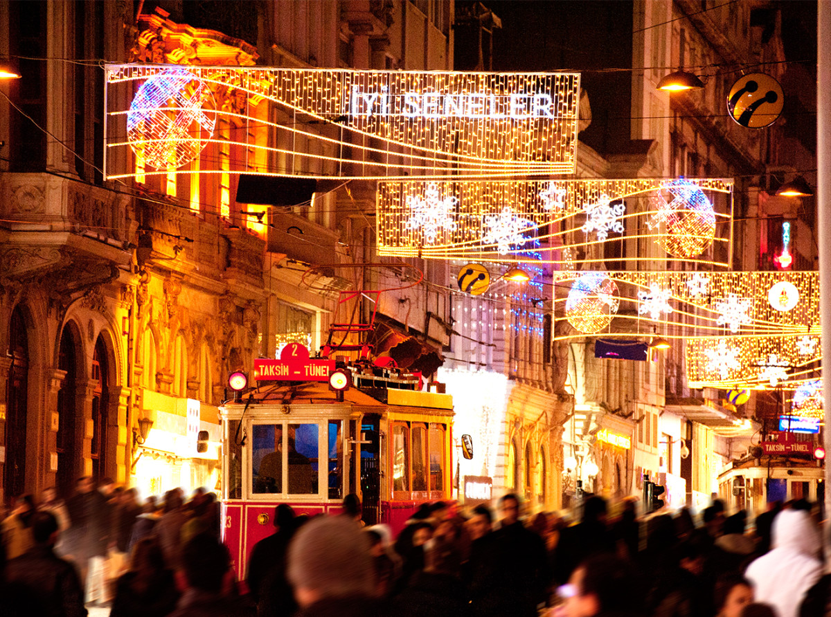 Istanbul Travel Guide: Where to Go, Eat, and Stay for a Long Weekend