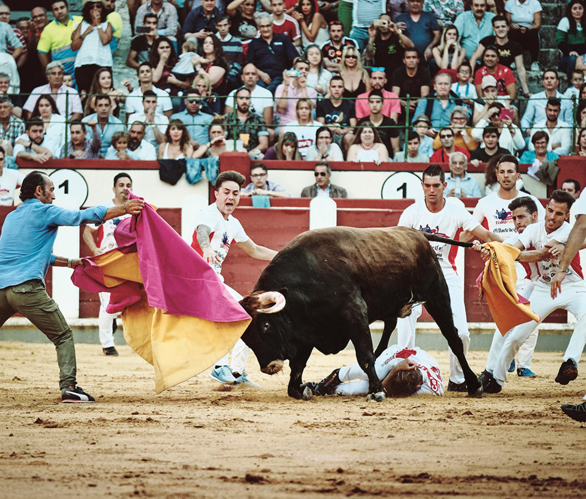 Meet Spain’s Insane Nonviolent, High-Jumping Bullfighters