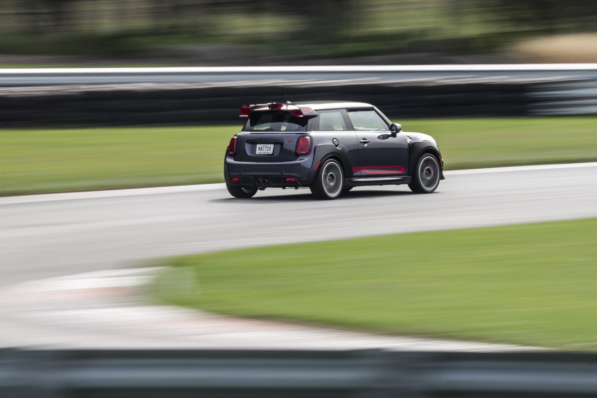 Driving the Insanely Maxed Out Mini GP ~ dietexcerise