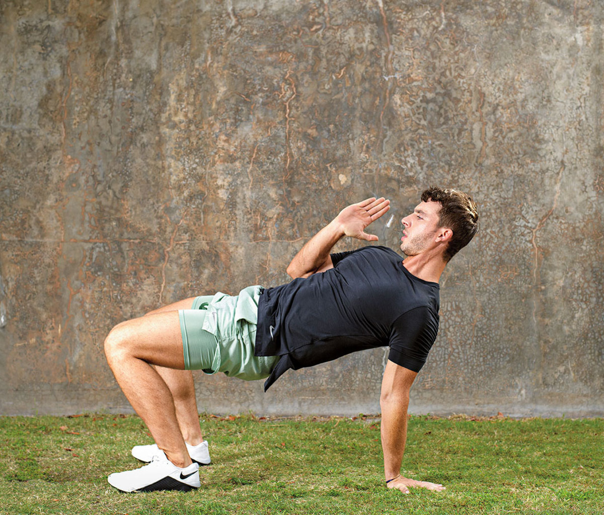 This Animal Flow Workout Will Get You Stronger | Men's Journal