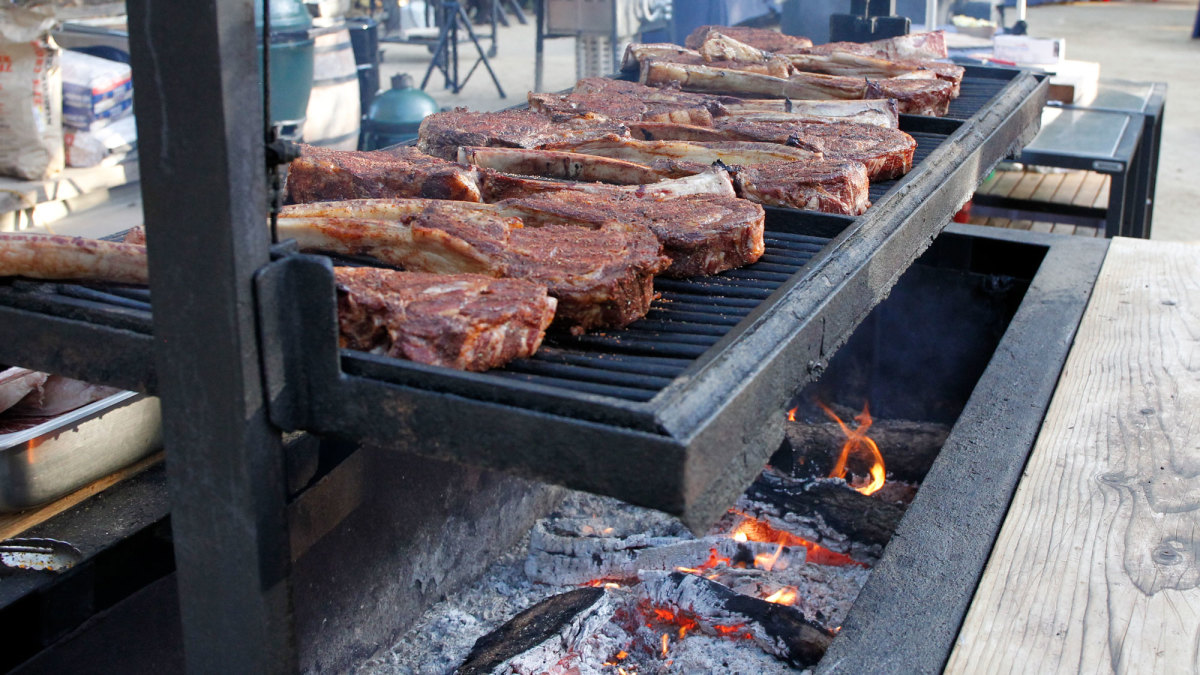 5 Tips For Grilling Santa Maria-Style Barbecue | Men's Journal