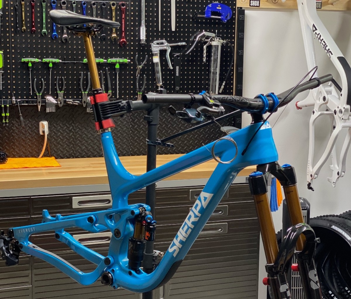 Build Your Dream Mountain Bike in 3D | Men's Journal