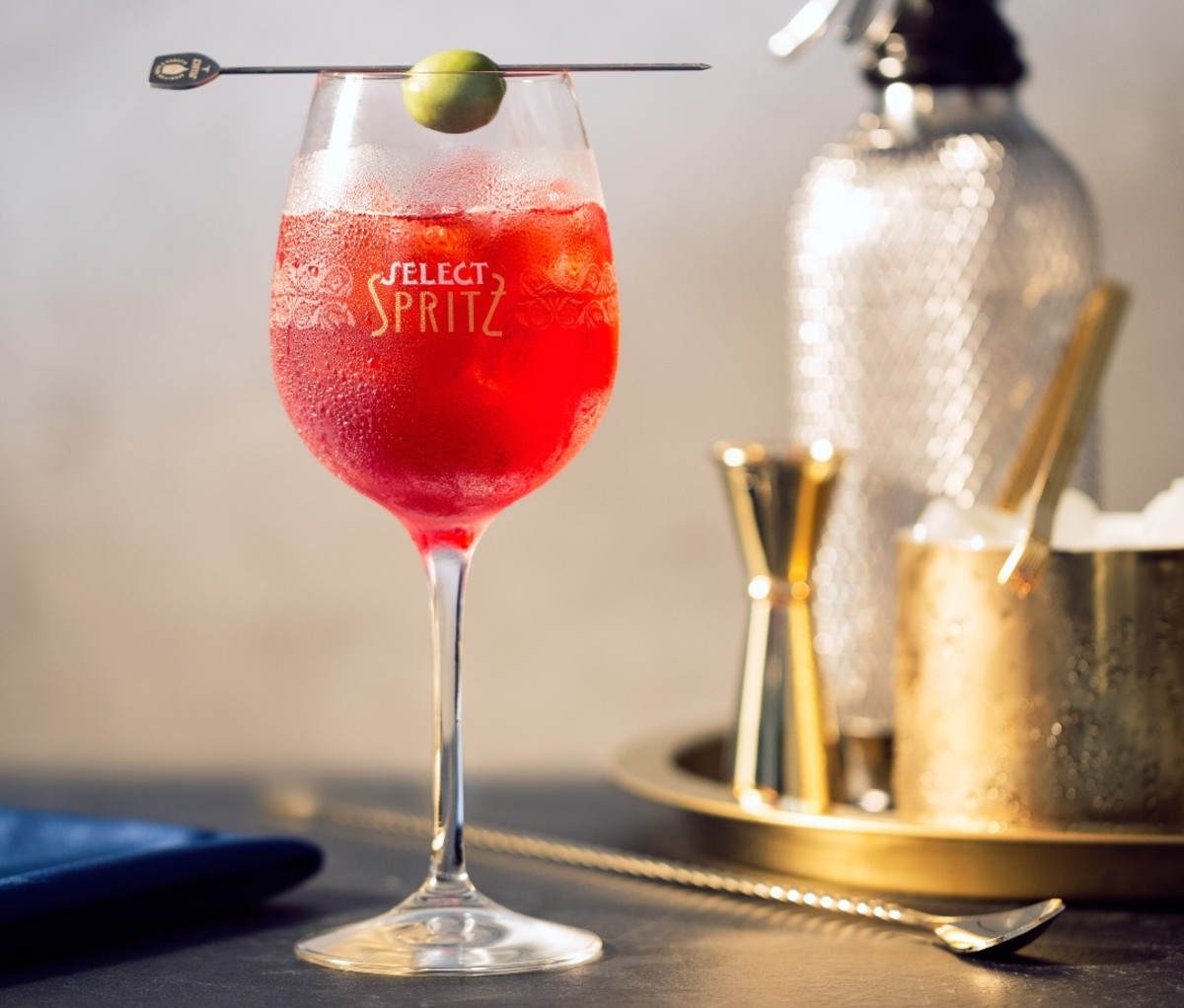 Best Spritz Cocktail Recipes to Make | Men's Journal