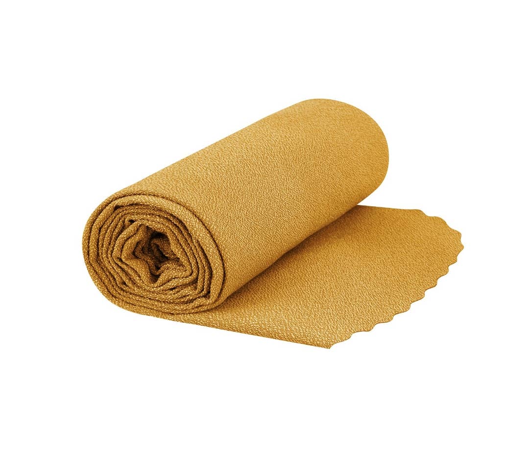 Best Camping Towels for All Your Outdoor Adventures | Men's Journal