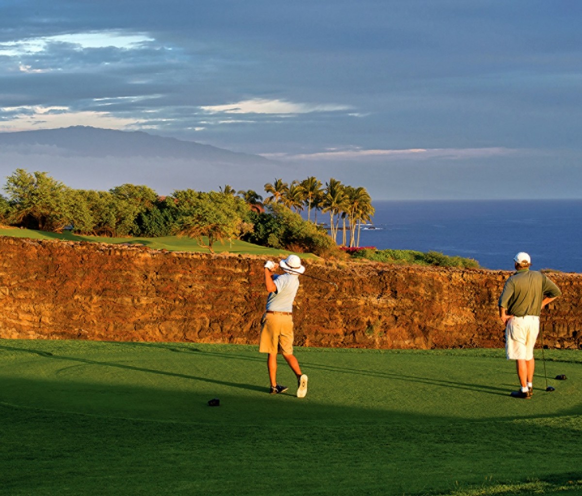 Golfing in Hawaii: The Ultimate 5-Island Guide | Men's Journal